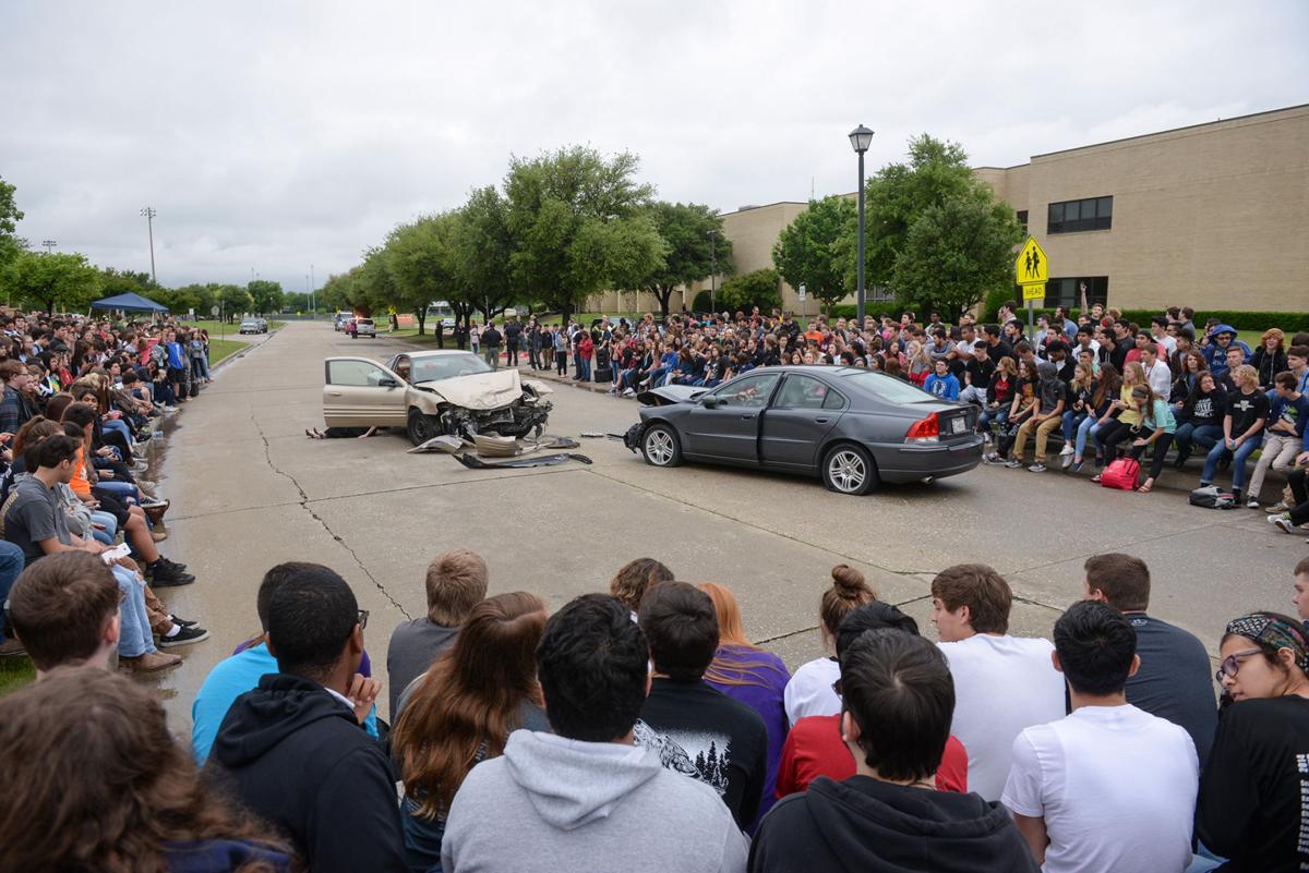 Shattered Dreams program teaches LEHS students effects of drunk driving ...