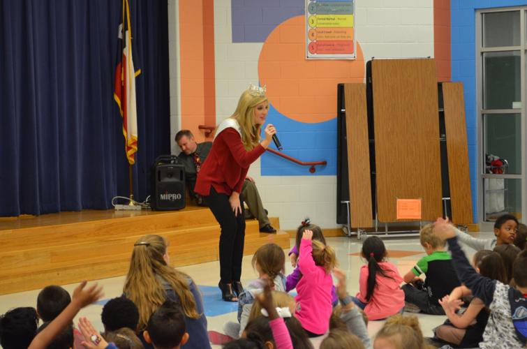 Miss Texas visits Rockbrook Elementary | News | starlocalmedia.com