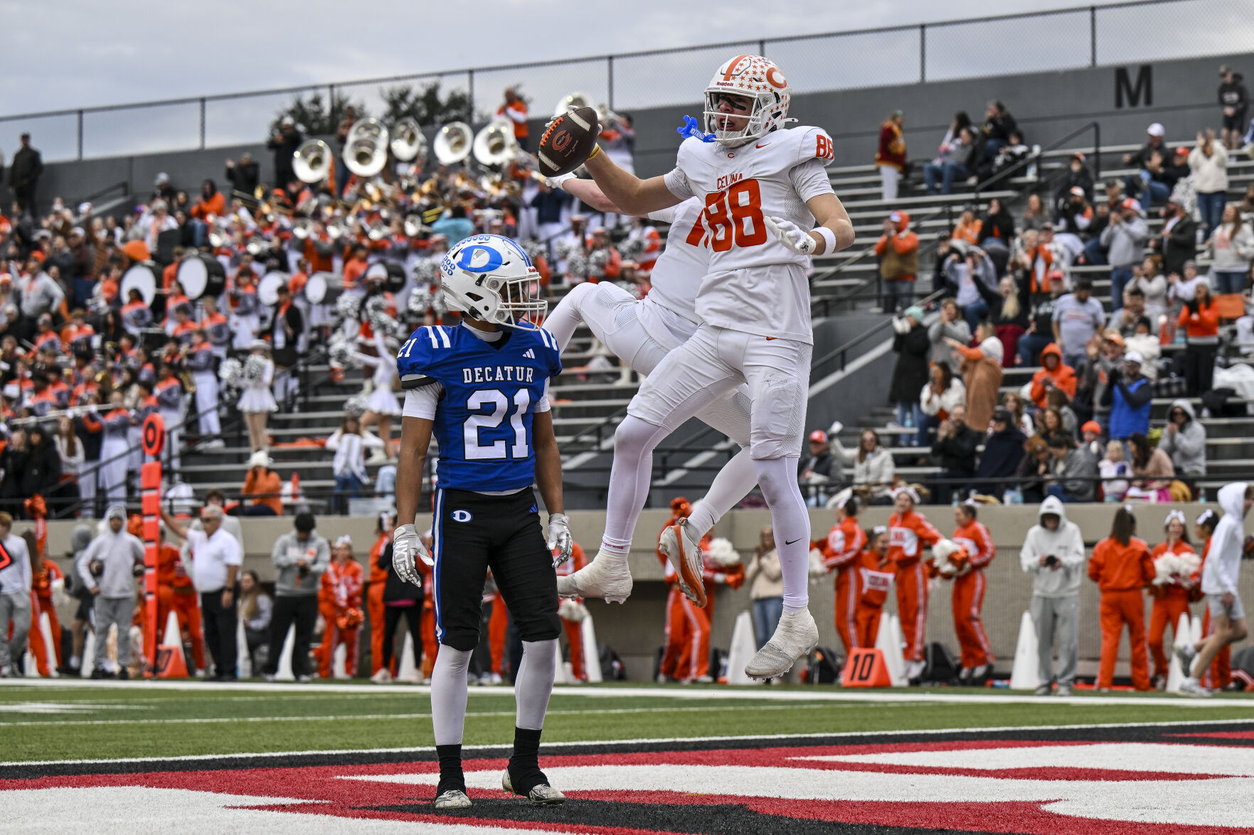 Despite injury to star QB, Celina takes care of Decatur in regional ...