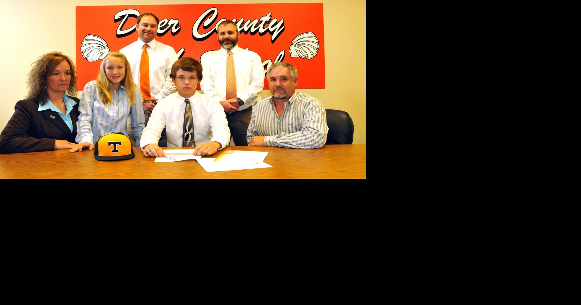 DC's Colton Harris signs to continue baseball career in Knoxville ...