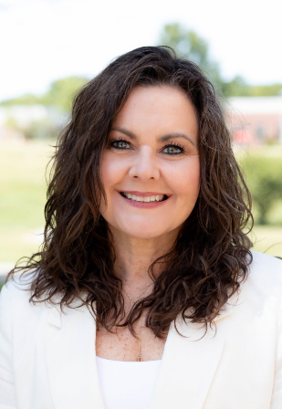 Dr. Shawna Adams receives the EmpowerEd Educator Award | News ...