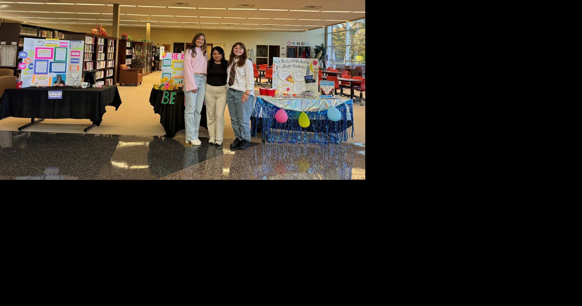 DSCC honors program students culminate with capstone presentations | News | stategazette.com