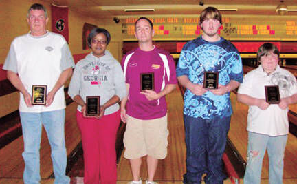 Cancer survivor honored at bowling benefit | News | stategazette.com