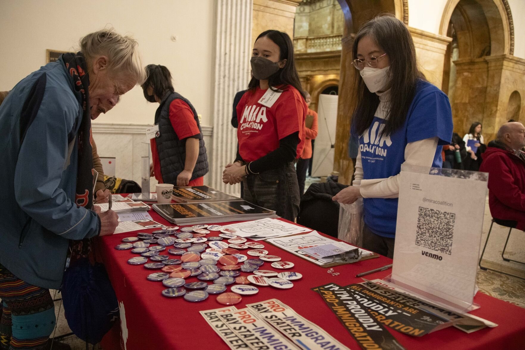 Insiders assess economic impacts of immigration crackdown | Labor ...