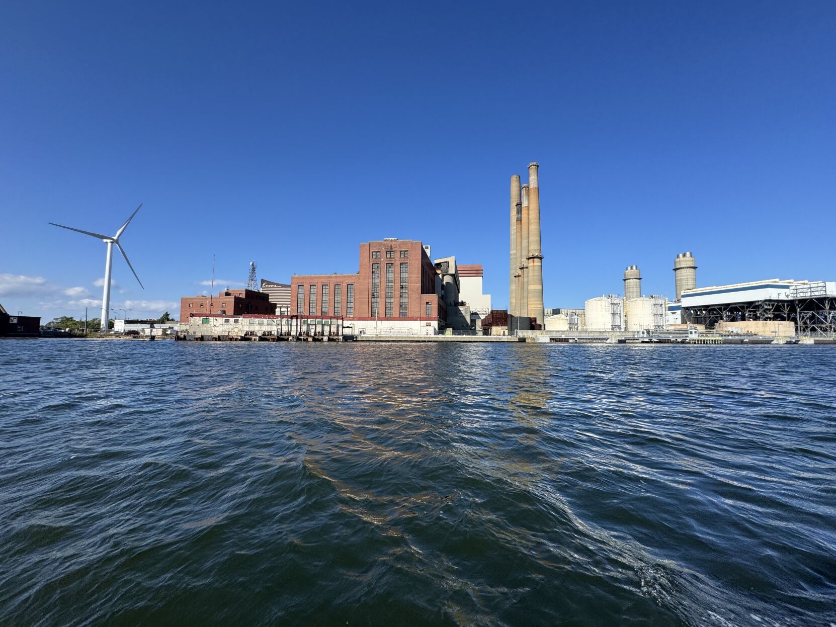 Wynn Resorts, Everett reach deal on hotel and commuter rail development ...