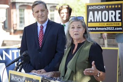 Swift Turns Out For Amore, But Just Amore | Archives | statehousenews.com