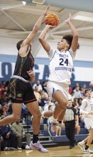 Cougars win home opener against Gators 74-63 | Game | stateportpilot.com