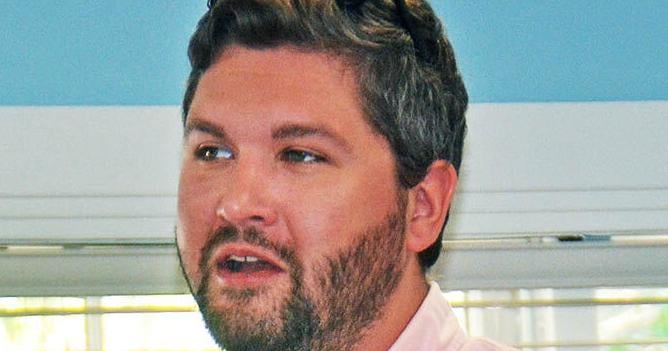 City loses its development services director Henley | News ...