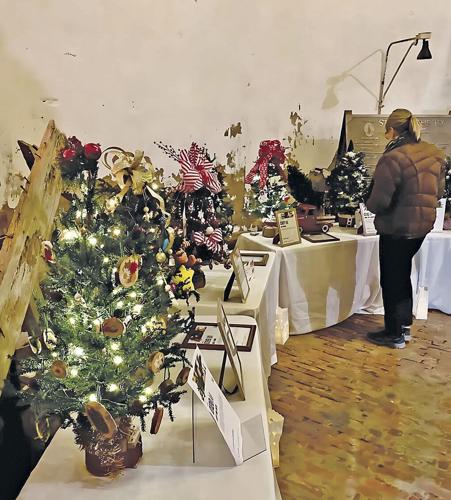 Tree auction supports Old Baldy Lighthouse | Community Focus ...