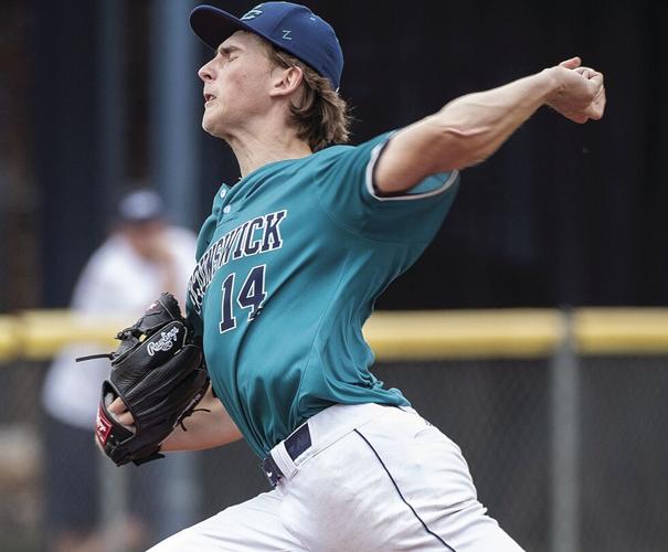 Dolphins sweep Pitt: improve to 13-1 overall | Sports | stateportpilot.com