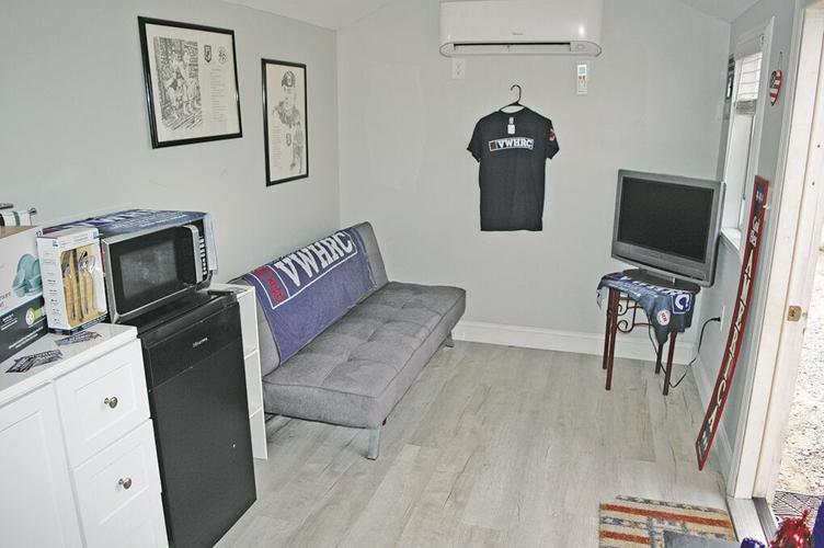 Homeless veterans given a 144-square-foot second chance | Community ...