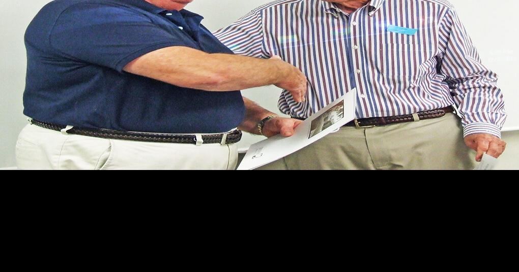 Dosher trustees honor retiring CEO Dr. Hilaman | News | stateportpilot.com