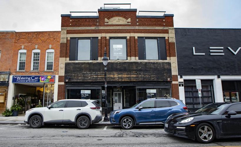 Vacant storefront windows ‘blank canvas’ for Niagara artists