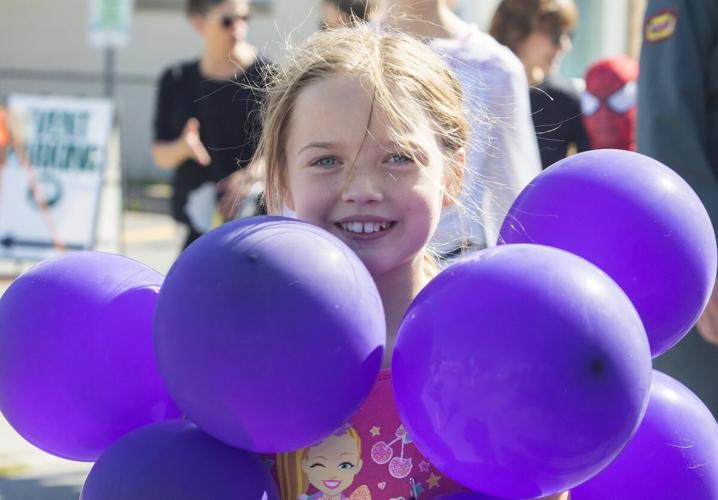 Photos of the Pied Piper Parade: Kids get the Niagara Grape and Wine ...