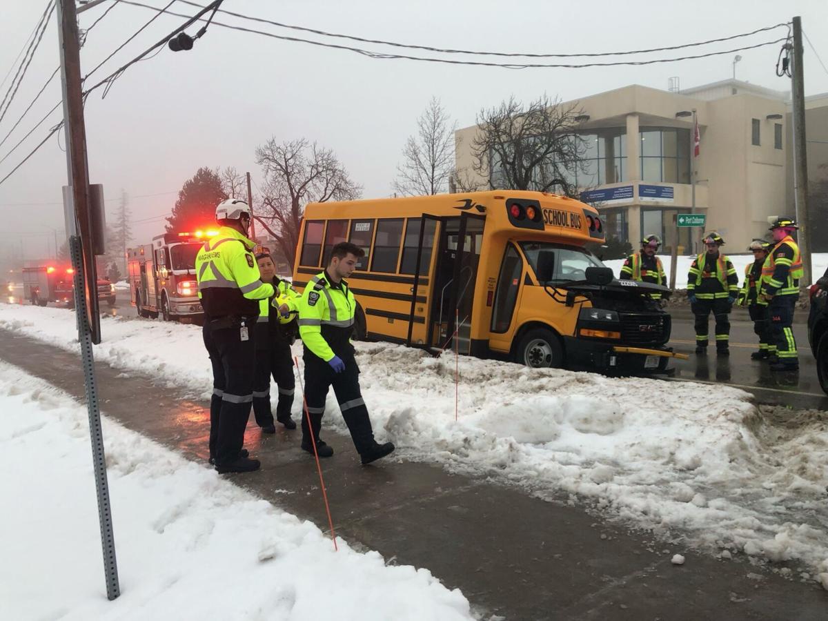 Bus continues its route - with three wheels
