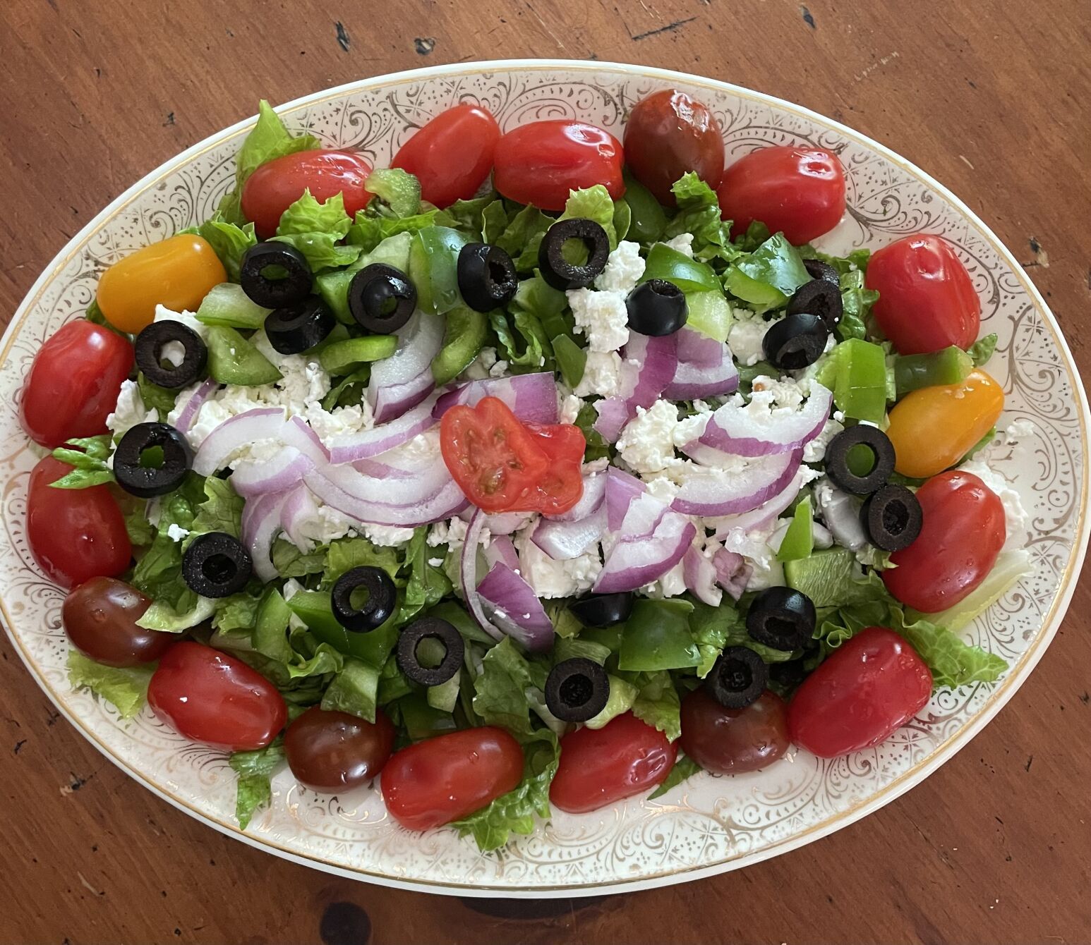 Beat high food costs: A budget-friendly summer Greek salad recipe for ...