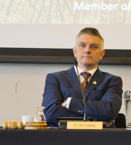 Bylsma praises anti-mask activists