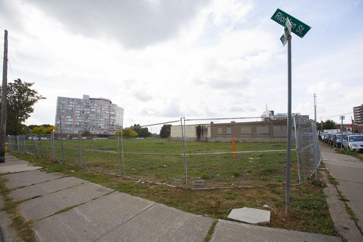 800 apartments (or more) eyed for Garden City Arena property