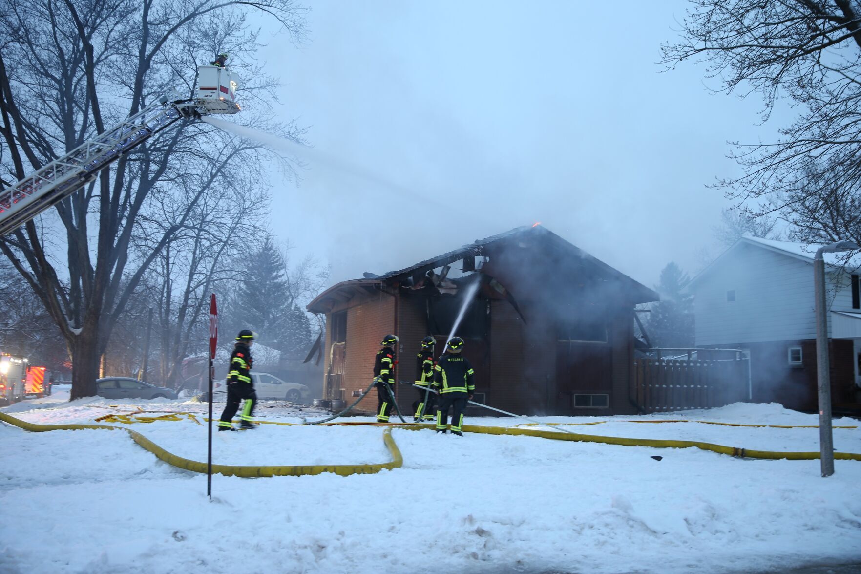 Fire claims two cats, destroys Welland home