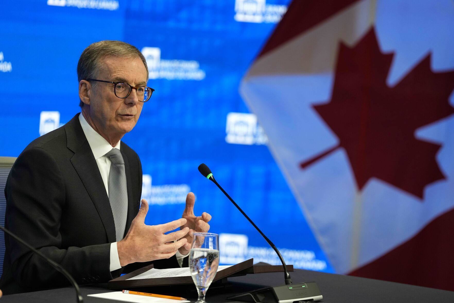Bank of Canada holds key interest rate at 2.25%