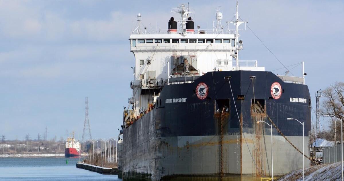 PHOTOS: CCGS Griffon closes out 2021 shipping season on Welland Canal