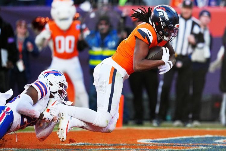 Patriots will face Broncos in the AFC title game. Seahawks will host ...