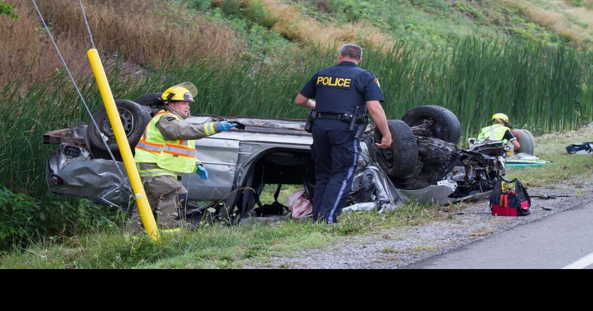 High-speed crash on QEW near Jordan sends four to hospital