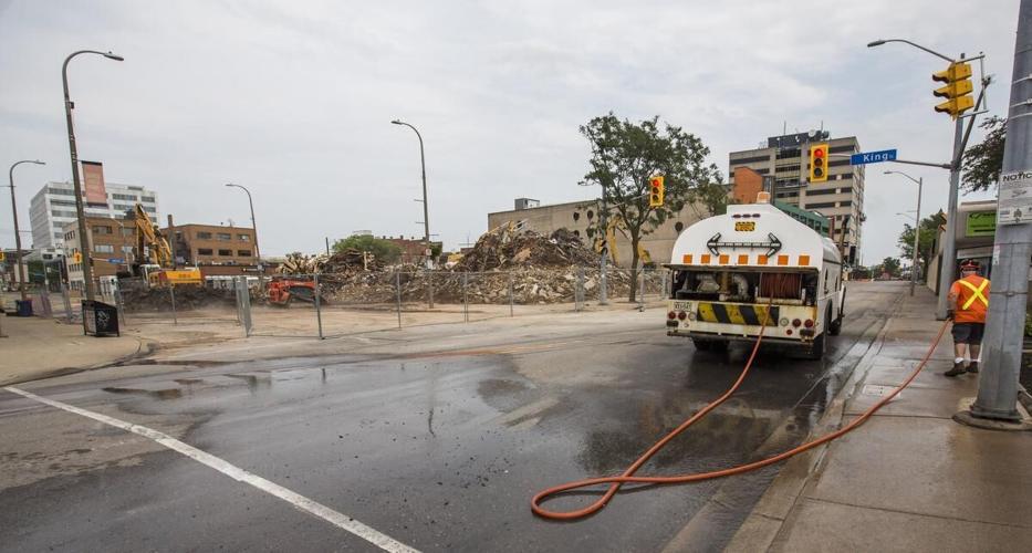 Officials working on Welland House Hotel fire damage estimate