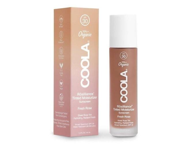 Roxy Earle shares plus-size vacation essentials and swimwear