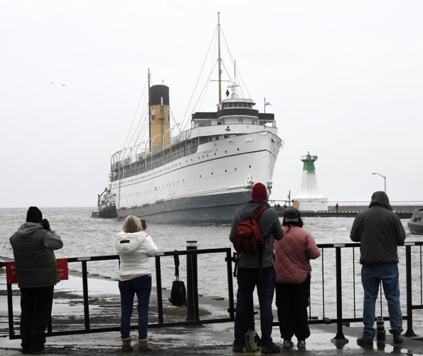 Titanic-era steamship wows crowds in Burlington Canal