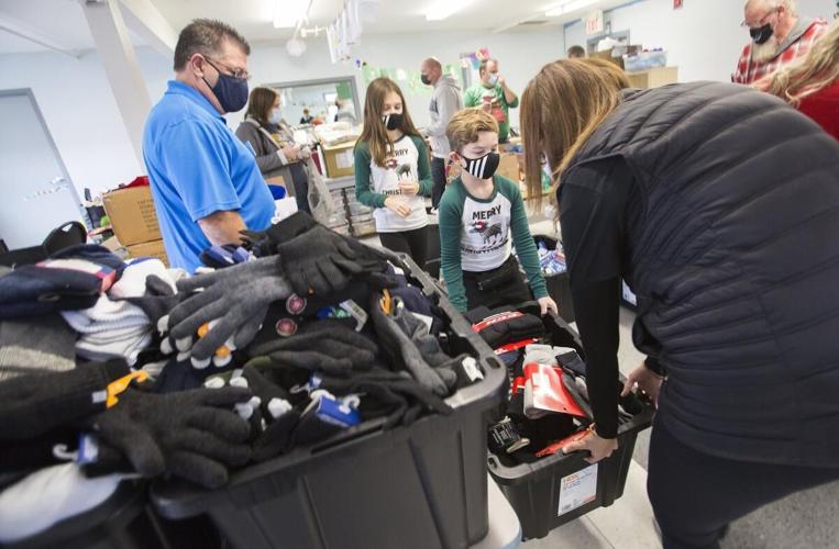 Toolbox Project for men who have no home for the holidays
