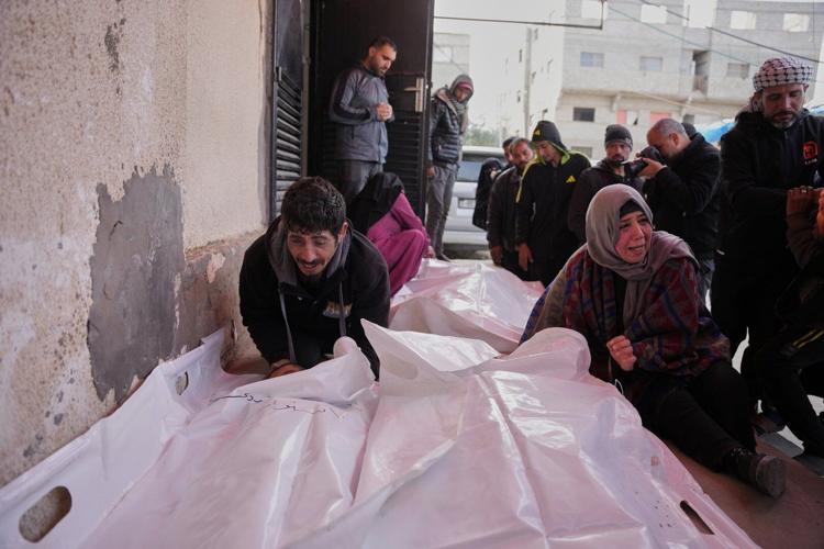 Israeli fire strikes journalists and children on one of Gaza's ...