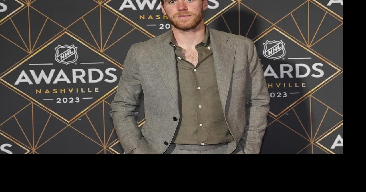 Oilers captain Connor McDavid wins Hart Trophy, Ted Lindsay Award
