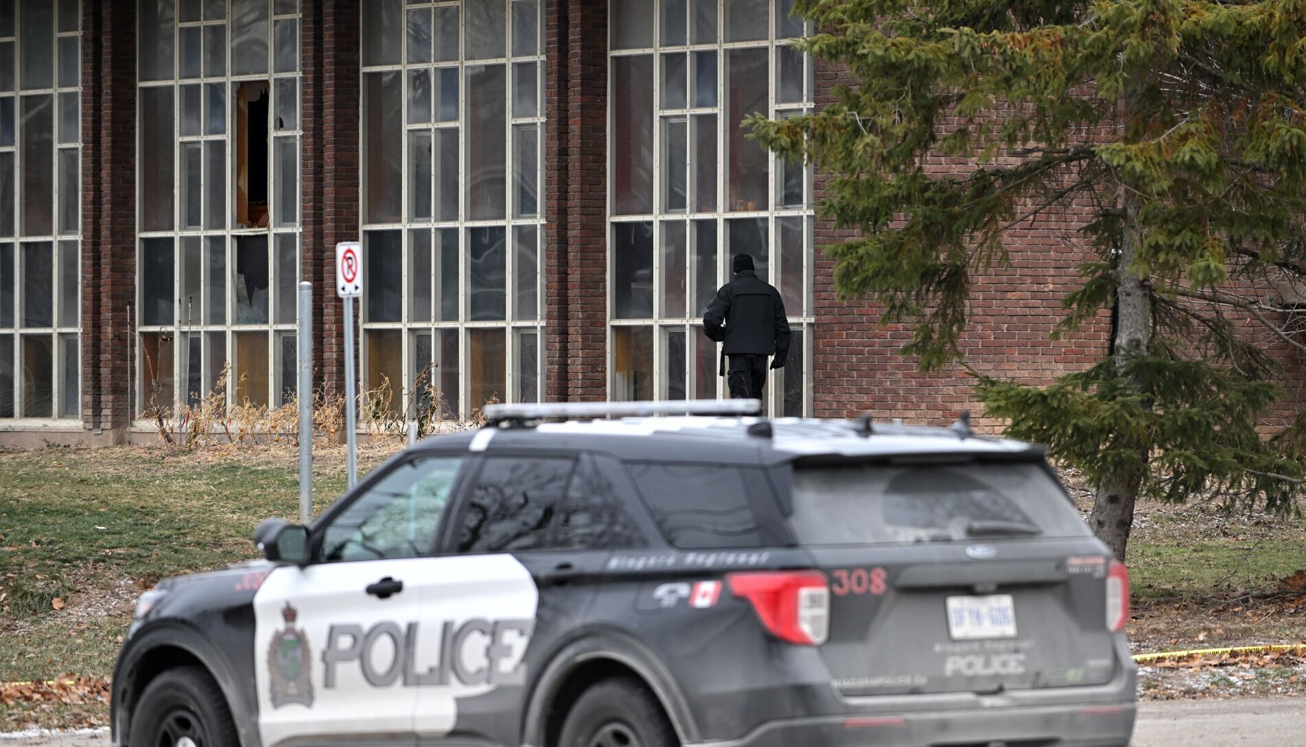 Welland standoff described as ‘scary’ after shelter in place