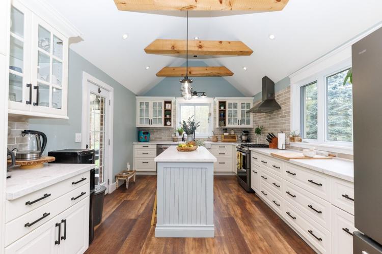 ‘Cute country farmhouse’ in Sherkston listed at $699K