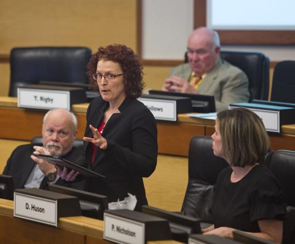 Niagara Region delays decision on graphic images bylaw