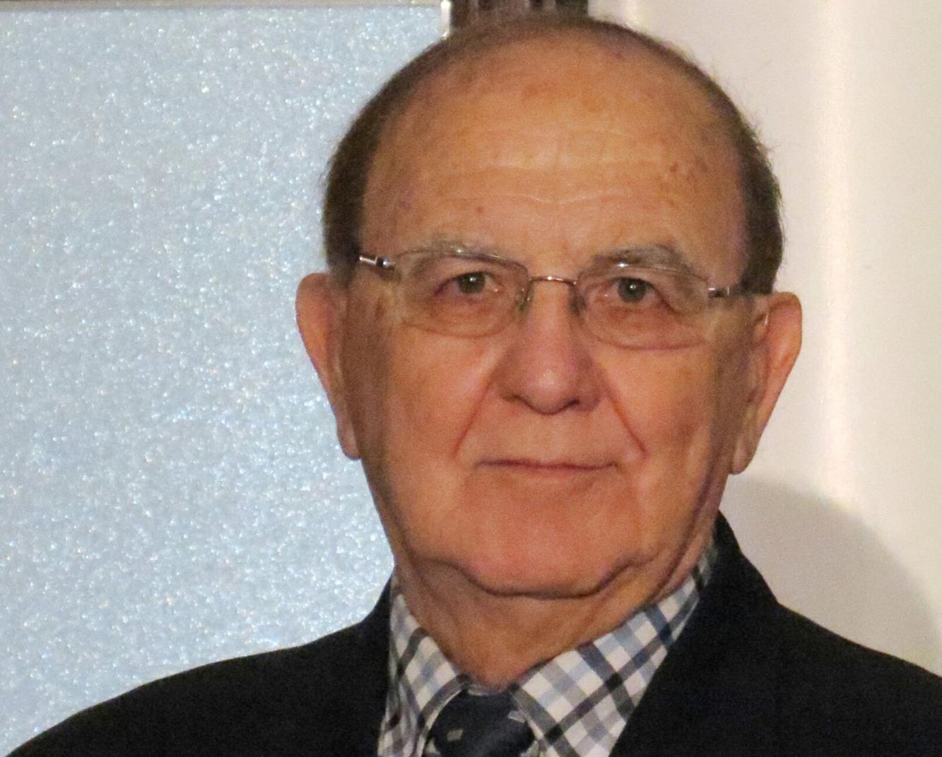 John Belcastro, longtime Notre Dame principal, dies at 92