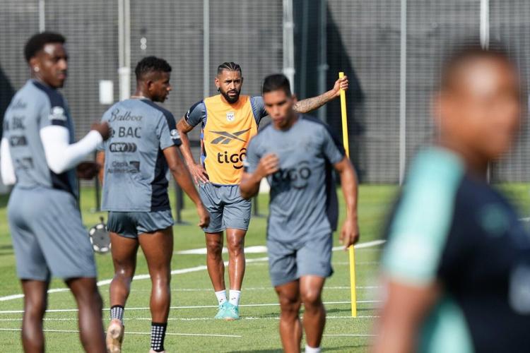 Yankees shortstop Caballero watches Panama team train for World Cup ...