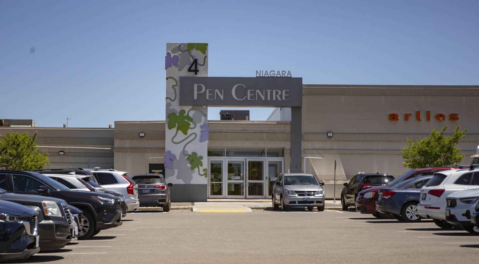 Malls in transition: from shopping to community spaces