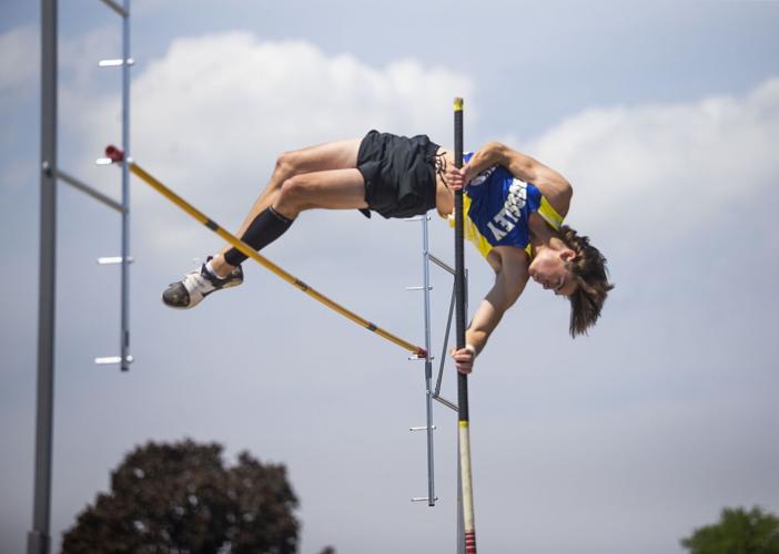Welland Centennial hosts track and field qualifier