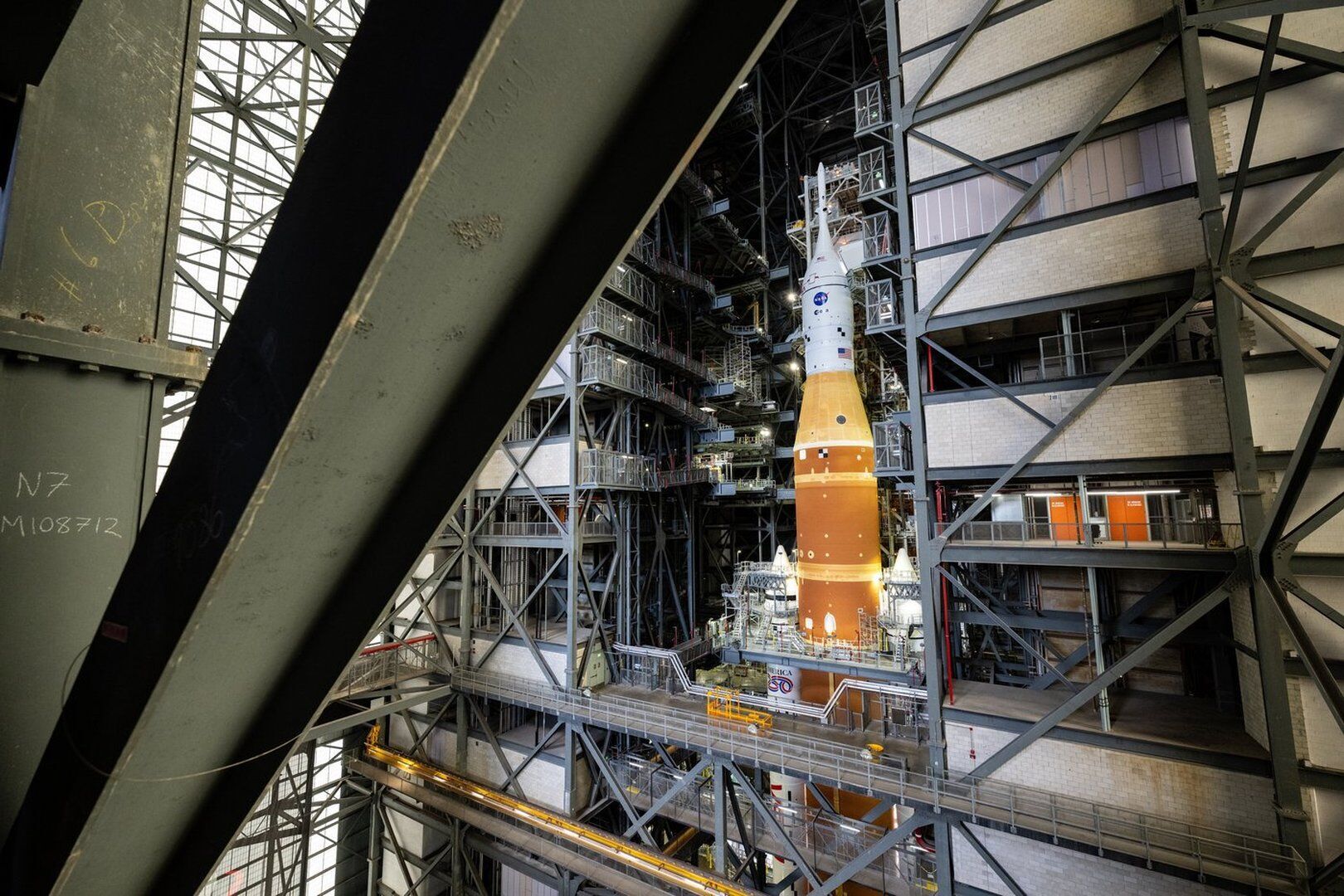NASA's new moon rocket moves to the pad ahead of astronaut launch as ...