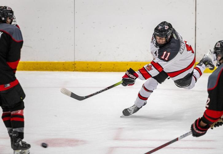 Hebblethwaite to play Division I hockey at RIT