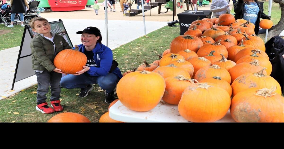 Pumpkinville returns, at Happy Rolph’s