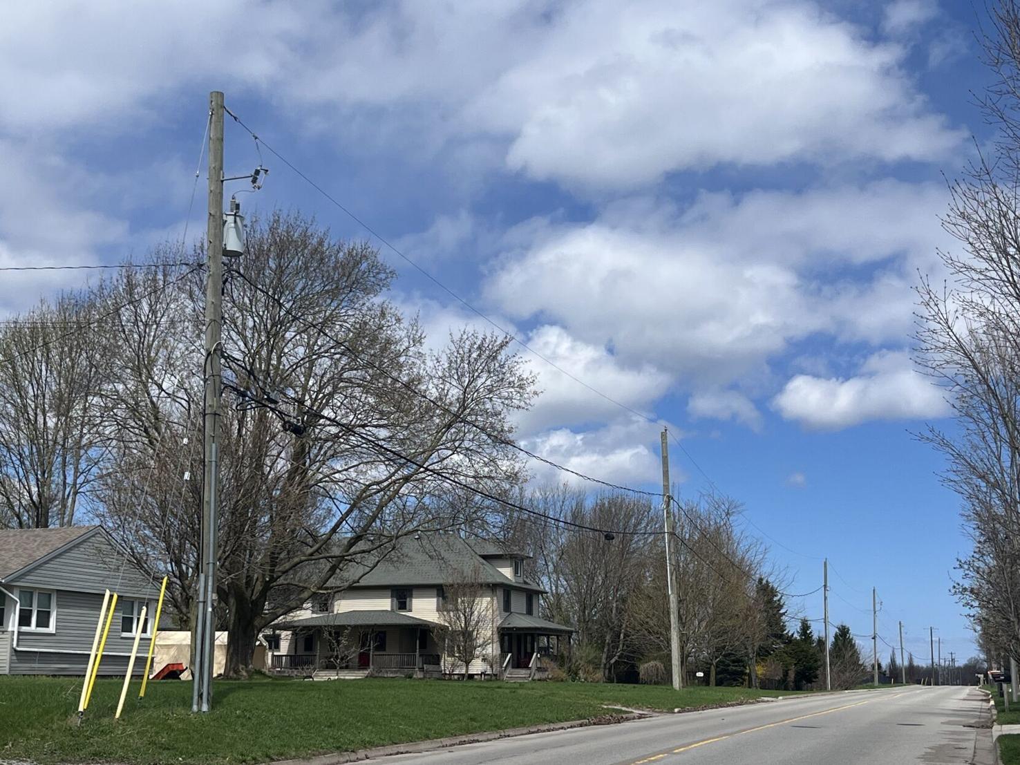 Dozens of brief outages leave Pelham residents frustrated