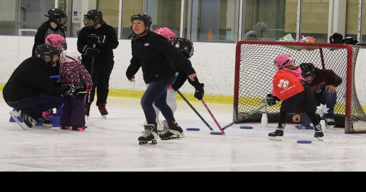 Niagara Falls Daredevils introduce children to ringette