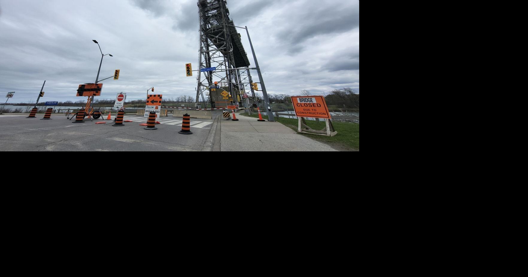 Glendale Bridge stuck in raised position over Welland Canal