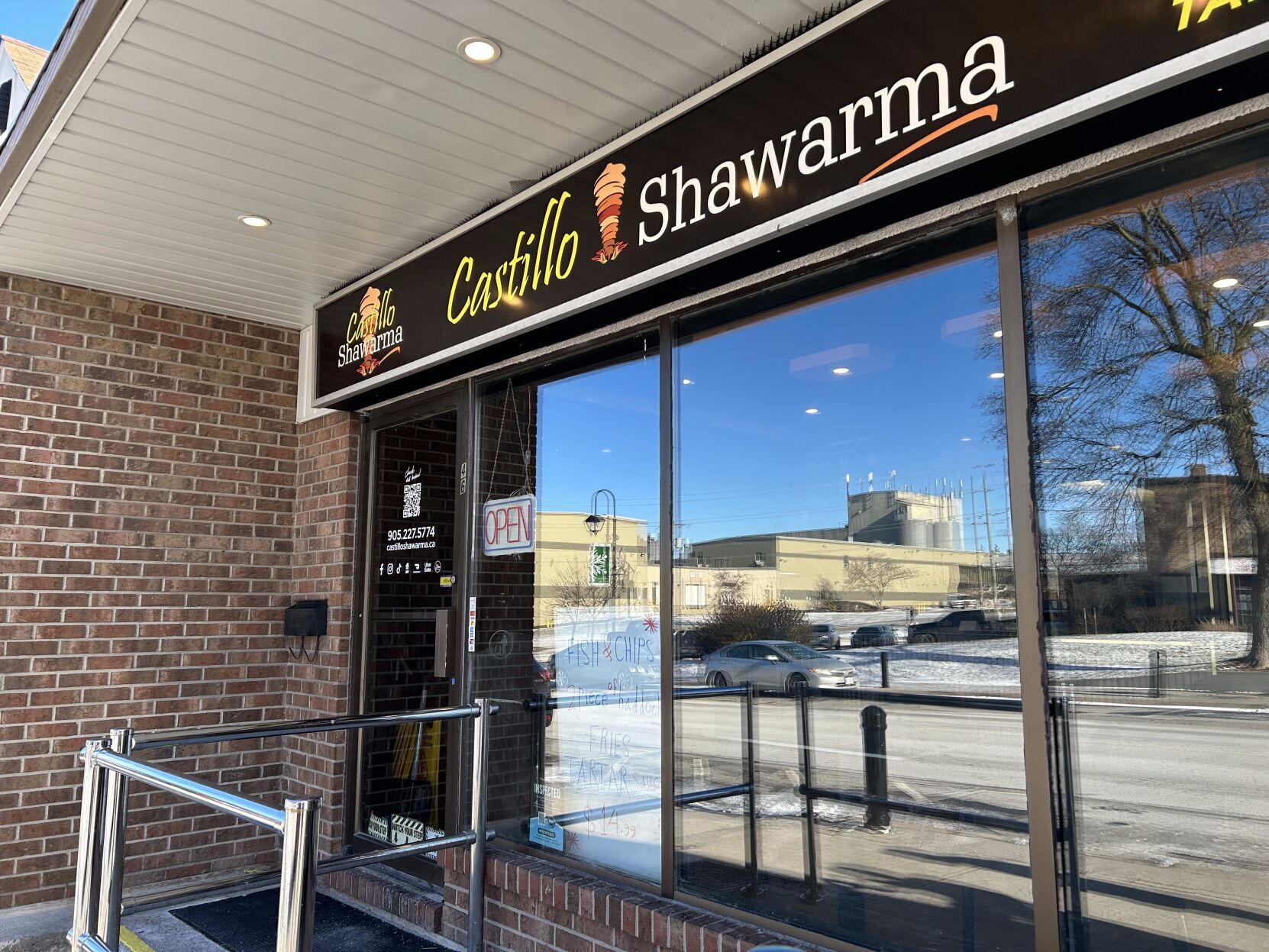 Castillo Shawarma rises from the ashes in new location