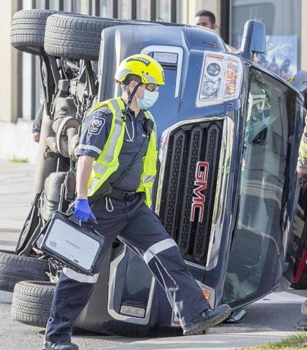 34 Niagara paramedics in isolation as COVID-19 cases increase