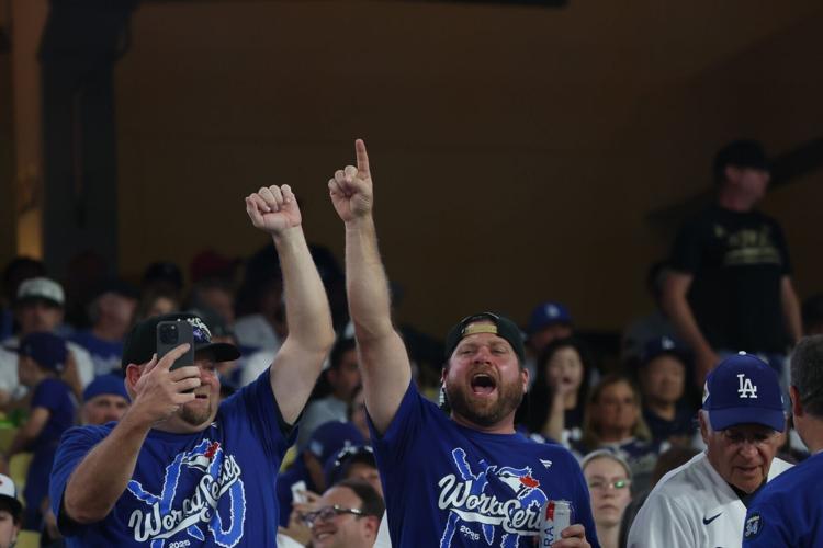 What U.S. media are saying about Blue Jays winning Game 4