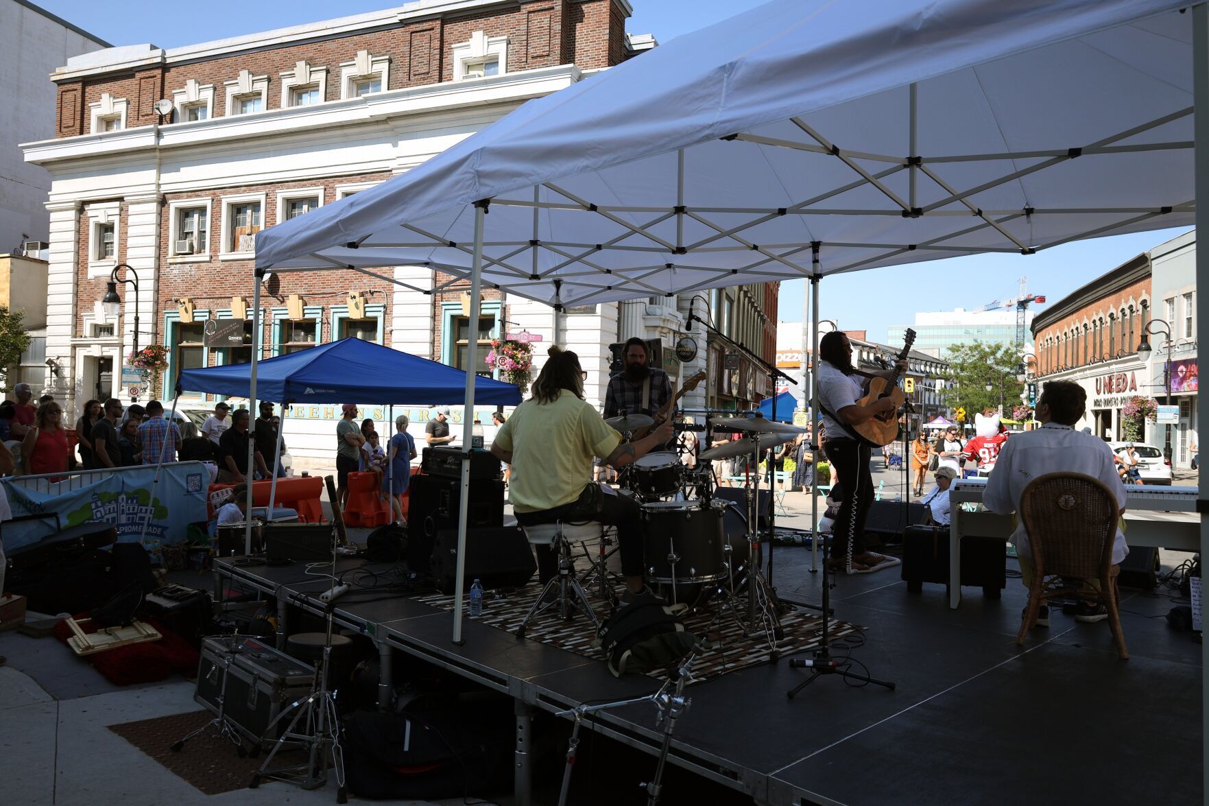 Beer festival, block party, Big Picnic: Niagara’s weekend